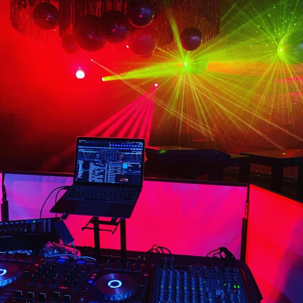 Digital sound – DJ, iluminación y audio para eventos en México